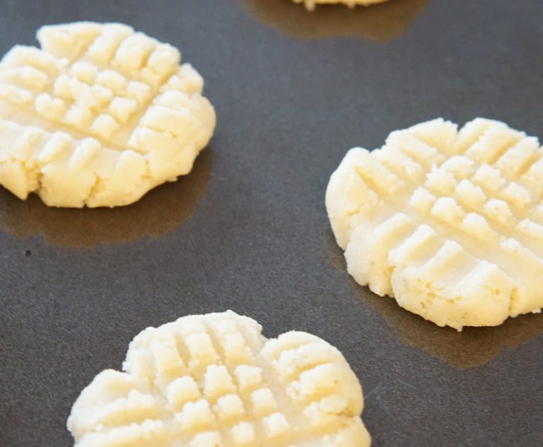 Quick & Easy Keto Butter Cookies - Delightfully Low Carb